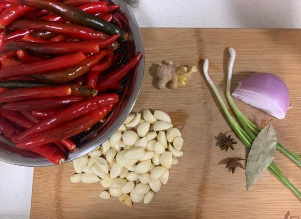 鲜辣椒酱怎么腌制_鲜辣椒酱腌制做法大全-第2张图片-山城妙识 鲜辣椒酱怎么腌制_鲜辣椒酱腌制做法大全-第2张图片-山城妙识