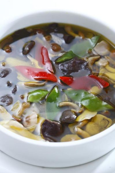 木耳汤怎么做好吃_木耳汤的家常做法大全-第3张图片-山城妙识