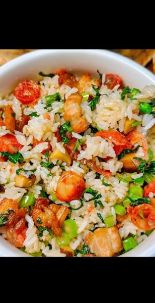 香菇腊肠炒饭怎么做_腊肠炒饭的正宗做法-第2张图片-山城妙识 香菇腊肠炒饭怎么做_腊肠炒饭的正宗做法-第2张图片-山城妙识