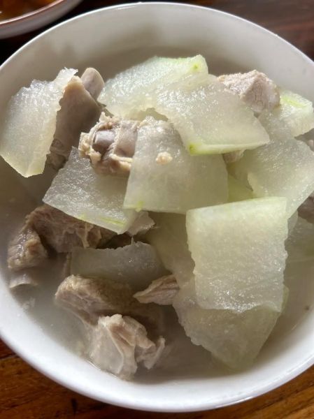 冬瓜土豆炖排骨怎么做_冬瓜土豆炖排骨要焯水吗-第1张图片-山城妙识 冬瓜土豆炖排骨怎么做_冬瓜土豆炖排骨要焯水吗-第1张图片-山城妙识