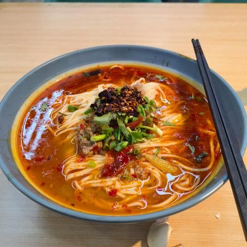 抻面和拉面的区别_哪个更筋道-第2张图片-山城妙识