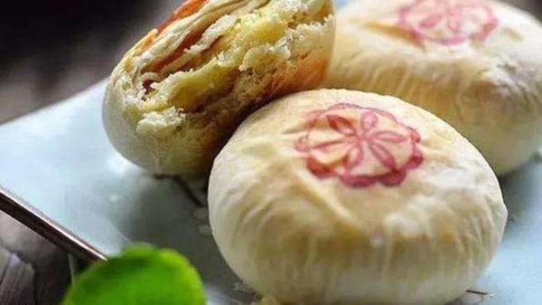 烤箱酥皮绿豆饼怎么做_烤箱温度和时间怎么设置-第1张图片-山城妙识