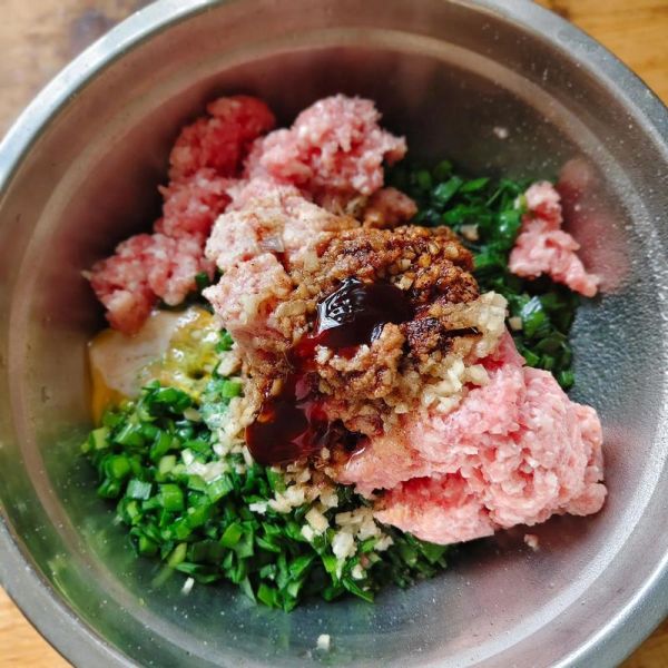 白菜韭菜猪肉饺子馅怎么做_白菜韭菜猪肉饺子馅的调制技巧-第3张图片-山城妙识 白菜韭菜猪肉饺子馅怎么做_白菜韭菜猪肉饺子馅的调制技巧-第3张图片-山城妙识