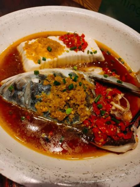 双椒鱼头怎么做才入味_双椒鱼头用什么辣椒最好-第3张图片-山城妙识