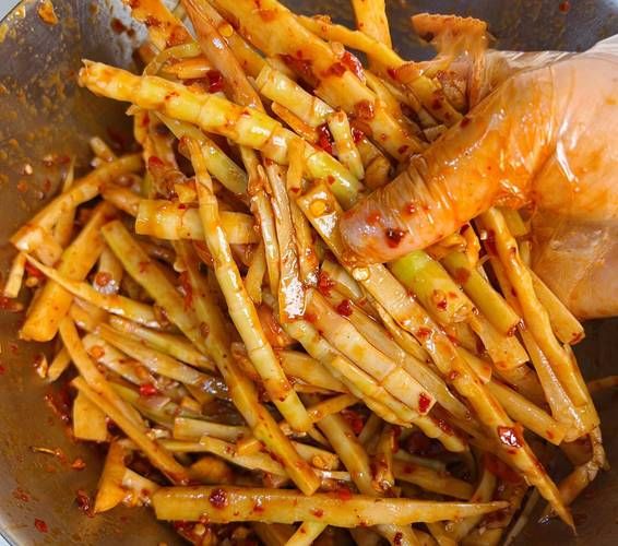 凉拌笋丝怎么做_凉拌笋丝需要焯水吗-第3张图片-山城妙识 凉拌笋丝怎么做_凉拌笋丝需要焯水吗-第3张图片-山城妙识