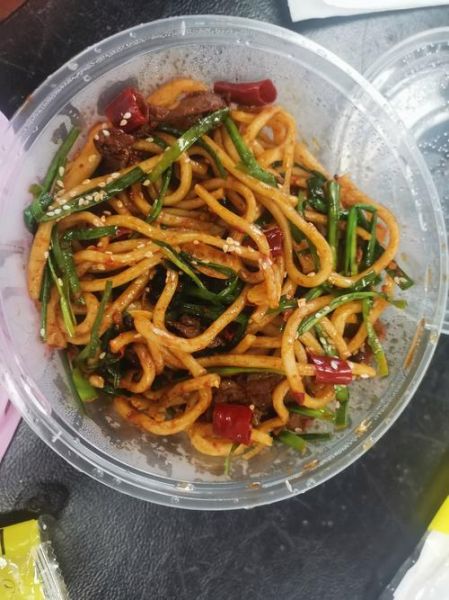 干煸炒面怎么做_干煸炒面做法图解-第1张图片-山城妙识