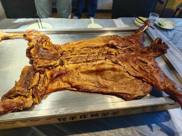 烤全羊多少钱一只_烤全羊怎么烤才外酥里嫩-第3张图片-山城妙识 烤全羊多少钱一只_烤全羊怎么烤才外酥里嫩-第3张图片-山城妙识