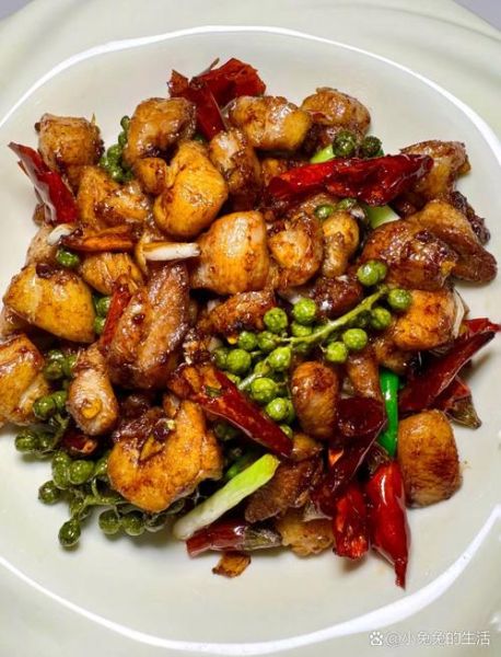 辣子鸡丁怎么做才正宗_正宗辣子鸡丁用什么辣椒-第3张图片-山城妙识