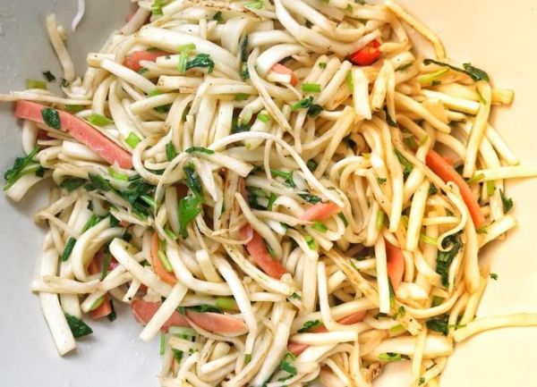 素炒茭白怎么做_素炒茭白需要焯水吗-第1张图片-山城妙识