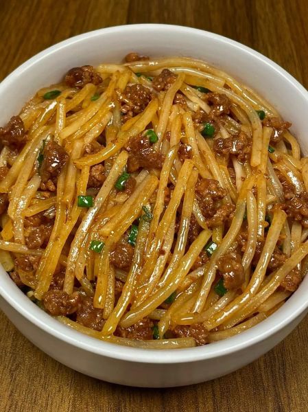 土豆丝炒肉怎么做好吃又简单_土豆丝炒肉家常做法-第1张图片-山城妙识 土豆丝炒肉怎么做好吃又简单_土豆丝炒肉家常做法-第1张图片-山城妙识