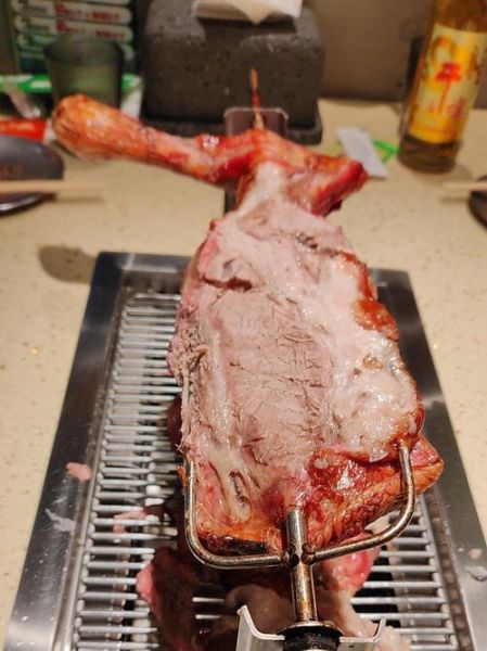 家用烤箱烤羊腿的做法_羊腿烤多久才外焦里嫩-第3张图片-山城妙识