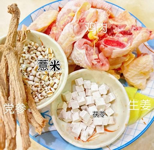 茯苓煲鸡汤的做法_茯苓煲鸡汤的功效与禁忌-第1张图片-山城妙识 茯苓煲鸡汤的做法_茯苓煲鸡汤的功效与禁忌-第1张图片-山城妙识