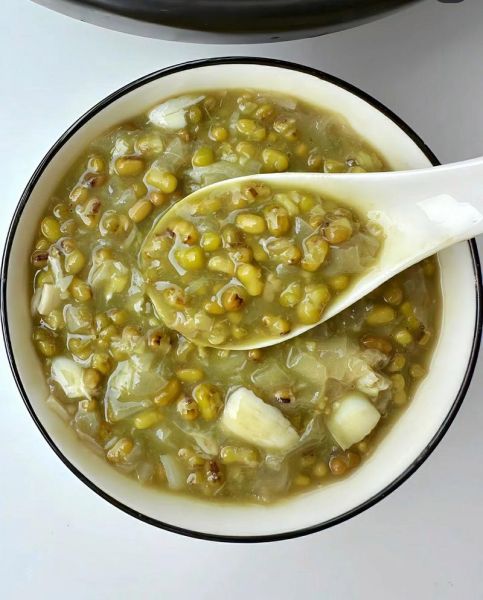 绿豆粥怎么煮才好喝_绿豆粥煮多久才软糯-第1张图片-山城妙识