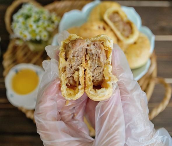 榨菜鲜肉月饼怎么做_为什么榨菜鲜肉月饼会爆汁-第1张图片-山城妙识