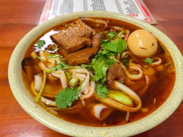 刀削面是哪里的特色_刀削面怎么做好吃-第3张图片-山城妙识