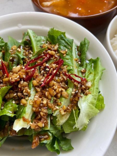 活捉莴笋怎么炒好吃_活捉莴笋的做法窍门-第2张图片-山城妙识