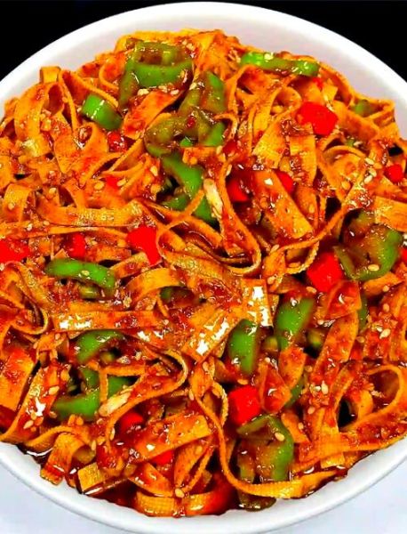 凉拌豆腐丝用焯水吗_豆腐丝焯水时间多久-第3张图片-山城妙识 凉拌豆腐丝用焯水吗_豆腐丝焯水时间多久-第3张图片-山城妙识