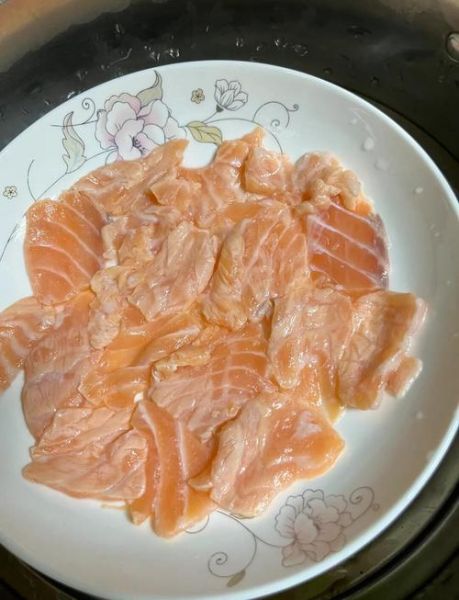 小孩吃鲑鱼怎么做_鲑鱼做法适合宝宝-第1张图片-山城妙识