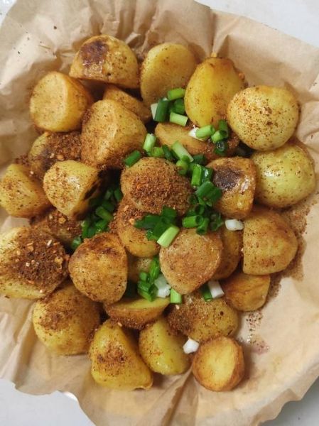 椒盐小土豆怎么做_椒盐小土豆热量高吗-第2张图片-山城妙识 椒盐小土豆怎么做_椒盐小土豆热量高吗-第2张图片-山城妙识