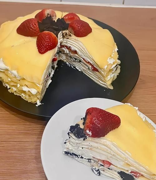 草莓千层蛋糕怎么做_草莓千层蛋糕需要哪些材料-第1张图片-山城妙识