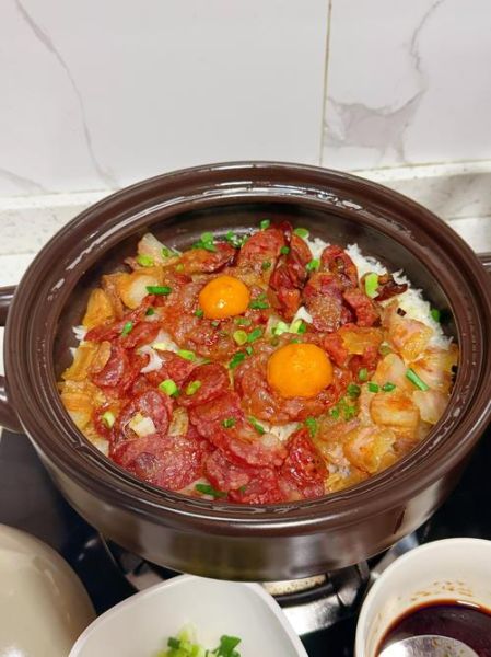 砂锅焖饭怎么做_砂锅焖饭用生米还是熟米-第2张图片-山城妙识 砂锅焖饭怎么做_砂锅焖饭用生米还是熟米-第2张图片-山城妙识