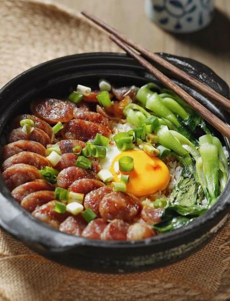 砂锅焖饭怎么做_砂锅焖饭用生米还是熟米-第1张图片-山城妙识 砂锅焖饭怎么做_砂锅焖饭用生米还是熟米-第1张图片-山城妙识