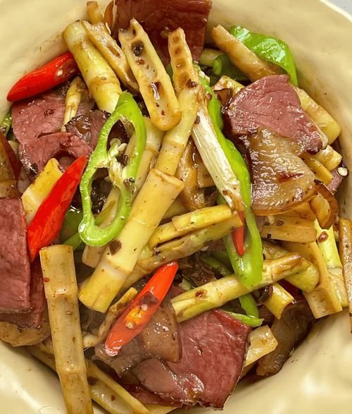 竹笋炒肉丝是什么菜_竹笋炒肉丝怎么做-第3张图片-山城妙识