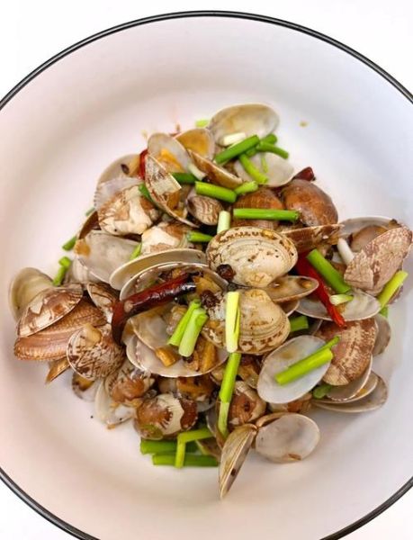 辣炒蛤蜊怎么做_辣炒蛤蜊用焯水吗-第1张图片-山城妙识