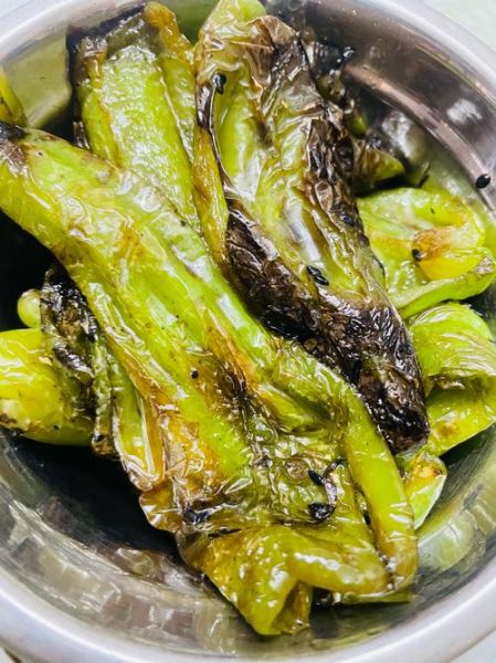 虎皮辣子怎么做_家常虎皮辣子辣不辣-第1张图片-山城妙识 虎皮辣子怎么做_家常虎皮辣子辣不辣-第1张图片-山城妙识