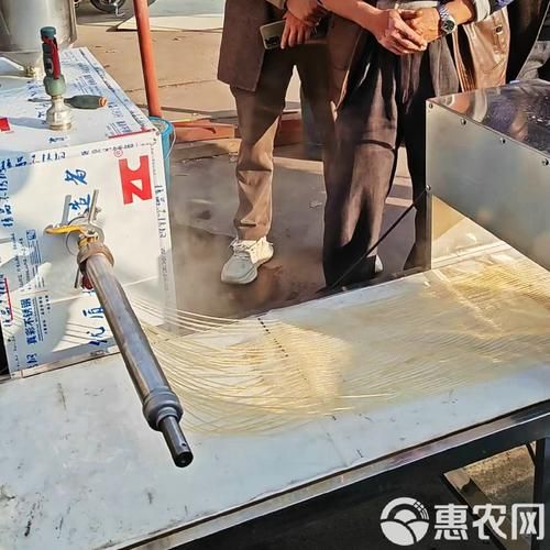 加工红薯粉条机器多少钱一台_小型粉条机价格-第3张图片-山城妙识
