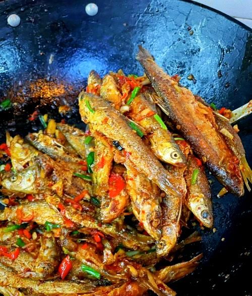 小鱼干怎么烧好吃_家常做法-第2张图片-山城妙识