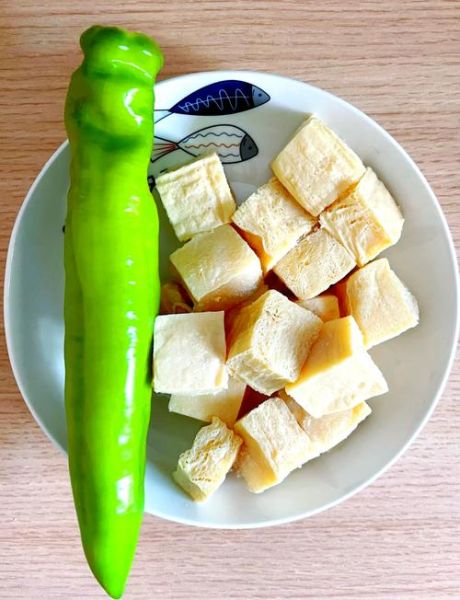 冻豆腐的热量是多少_减肥能吃冻豆腐吗-第1张图片-山城妙识 冻豆腐的热量是多少_减肥能吃冻豆腐吗-第1张图片-山城妙识