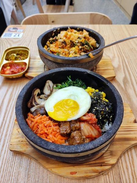 石锅拌饭都放什么菜_石锅拌饭配菜有哪些-第1张图片-山城妙识