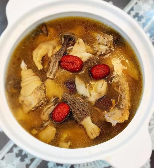 鸡汤可以放什么一起炖_鸡汤搭配什么食材最营养-第3张图片-山城妙识