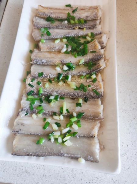 清蒸带鱼怎么做_清蒸带鱼的做法视频-第2张图片-山城妙识