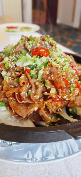 铁板肥牛怎么做_铁板肥牛需要腌制多久-第1张图片-山城妙识