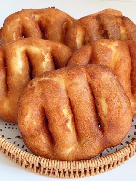 现炸油饼怎么做_油饼酥脆不回软技巧-第2张图片-山城妙识 现炸油饼怎么做_油饼酥脆不回软技巧-第2张图片-山城妙识