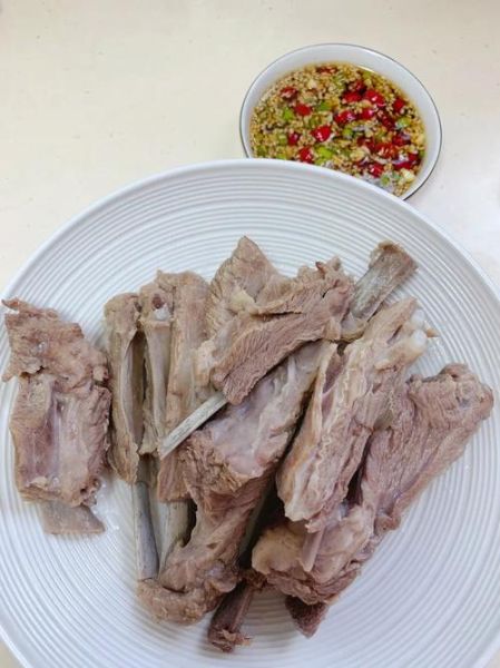 炖羊排骨的家常做法_羊排骨怎么炖不膻-第3张图片-山城妙识 炖羊排骨的家常做法_羊排骨怎么炖不膻-第3张图片-山城妙识