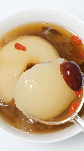 家常冰糖雪梨怎么做_冰糖雪梨止咳效果好吗-第2张图片-山城妙识 家常冰糖雪梨怎么做_冰糖雪梨止咳效果好吗-第2张图片-山城妙识