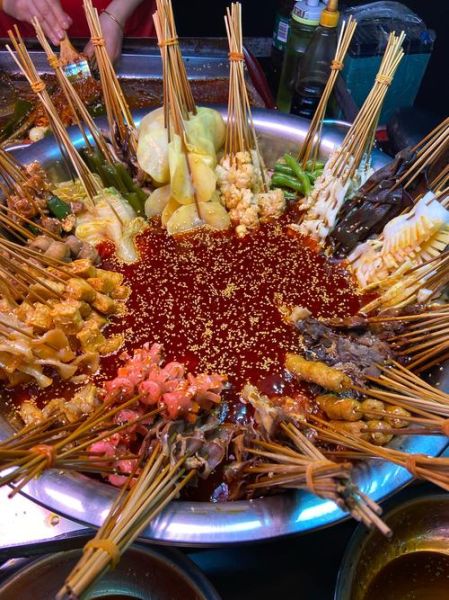 成都串串香哪家最正宗_成都串串香怎么吃才地道-第1张图片-山城妙识