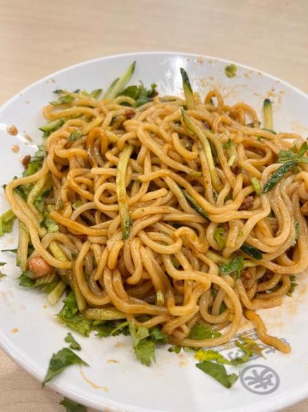 炸酱面是哪里的特色_炸酱面怎么做才正宗-第3张图片-山城妙识