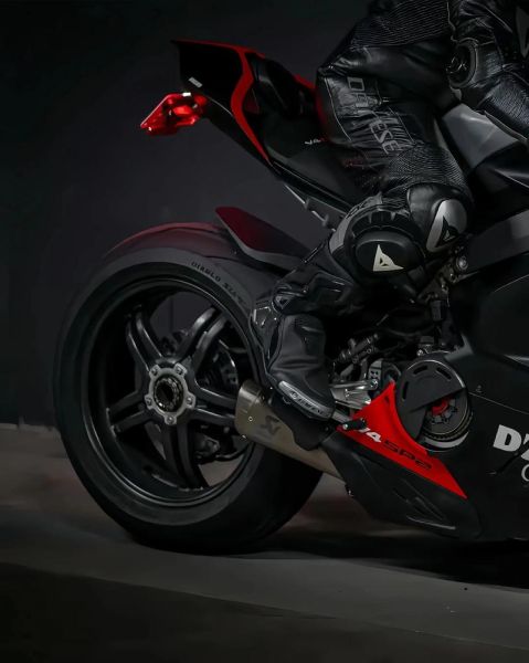 大排量摩托车怎么选_新手适合骑大排量吗-第1张图片-山城妙识