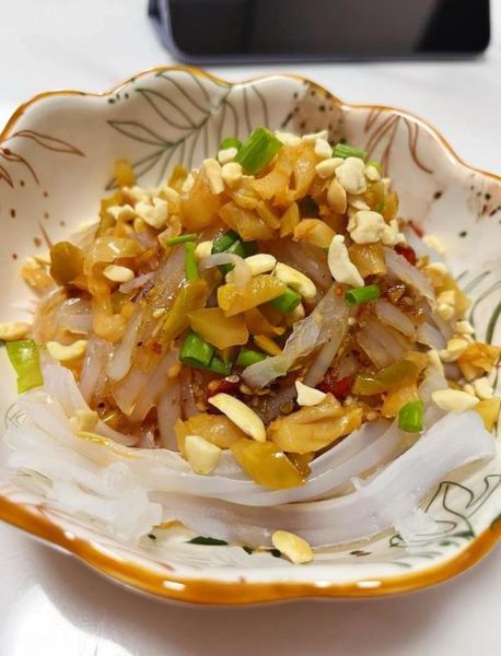 豌豆凉粉怎么做好吃_豌豆凉粉热量高吗-第3张图片-山城妙识 豌豆凉粉怎么做好吃_豌豆凉粉热量高吗-第3张图片-山城妙识