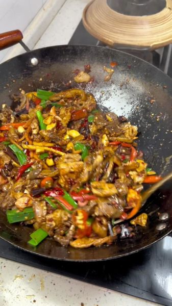 干锅羊肉最正宗的做法_干锅羊肉怎么做才好吃-第3张图片-山城妙识 干锅羊肉最正宗的做法_干锅羊肉怎么做才好吃-第3张图片-山城妙识