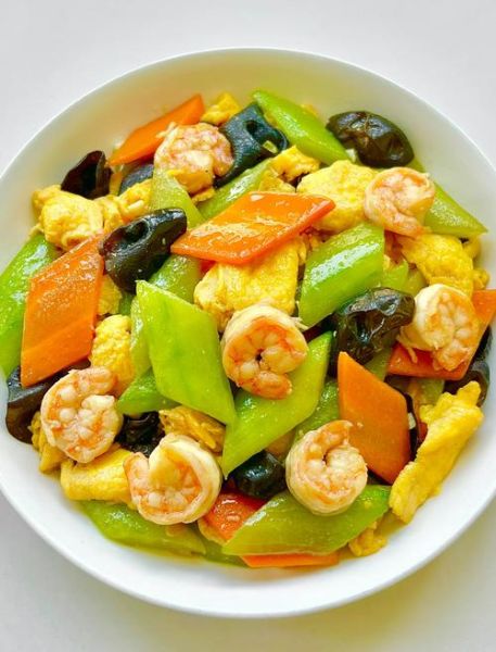 虾仁炒什么蔬菜好吃_虾仁炒什么菜最营养-第1张图片-山城妙识