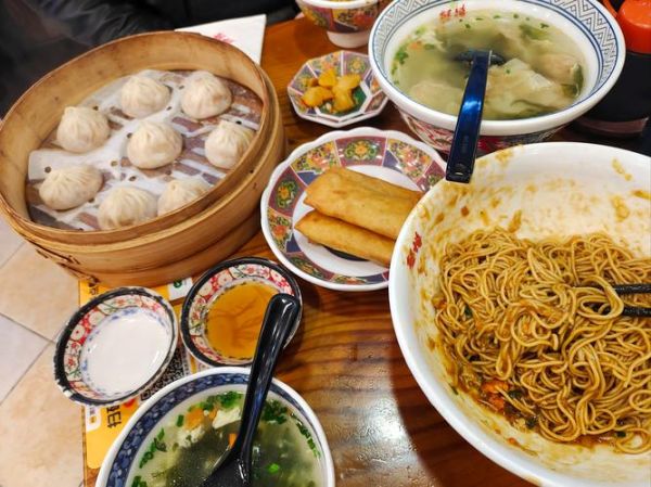 上海小吃店排名前十_哪家最正宗-第3张图片-山城妙识