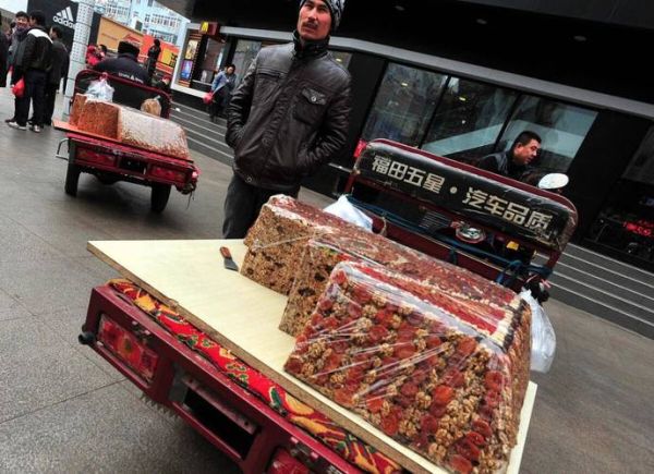 切糕事件是怎么回事_切糕价格为什么这么贵-第1张图片-山城妙识