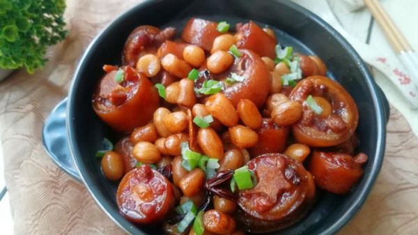 花生猪尾巴怎么做好吃_花生猪尾巴的做法大全-第2张图片-山城妙识