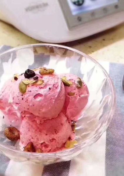 草莓冰激凌什么歌_歌词含义解析-第3张图片-山城妙识