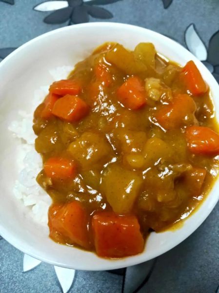咖喱饭怎么做才好吃_咖喱饭好吃的秘诀-第3张图片-山城妙识